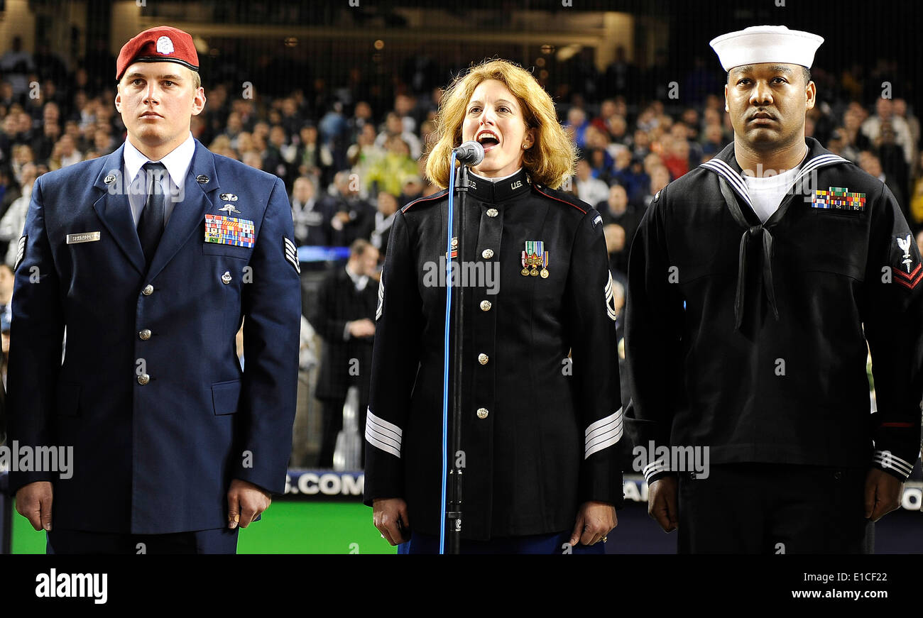 U s army sgt mary kay messenger hi-res stock photography and images - Alamy