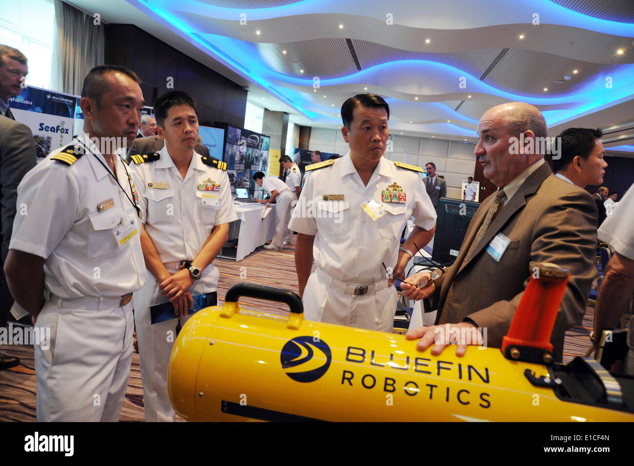 Bahrain army hi-res stock photography and images - Alamy