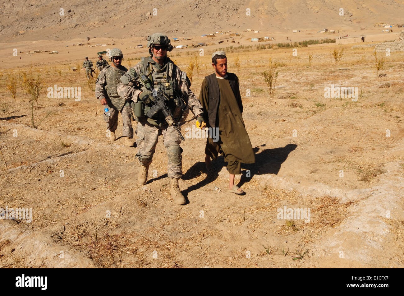 U.S. Army Capt. Max Hanlin, commander of Charlie Company, 1st Battalion ...