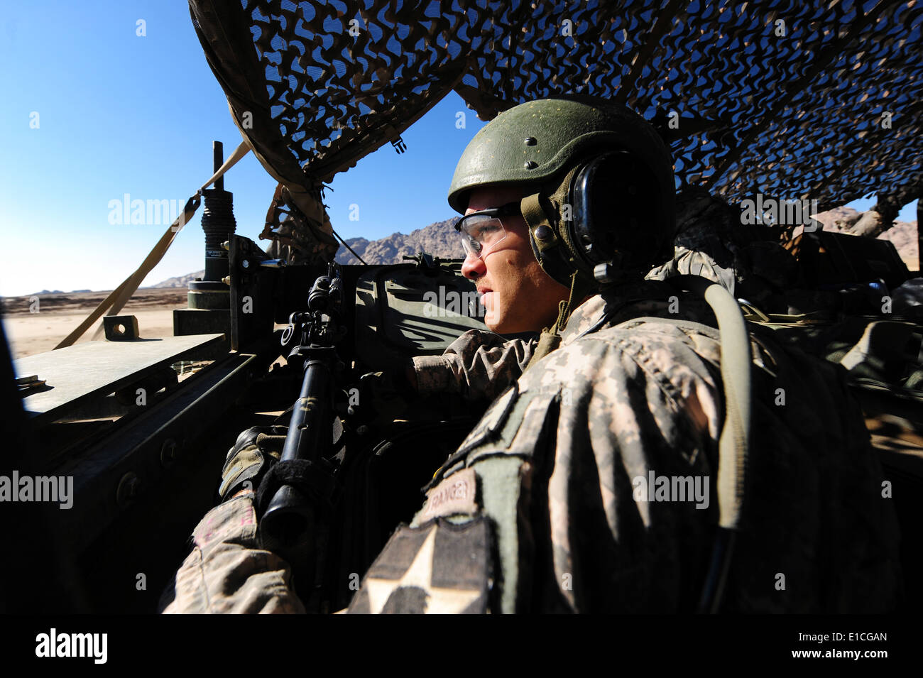 Jcccproducts u s army capt patrick mitchell hi-res stock photography ...