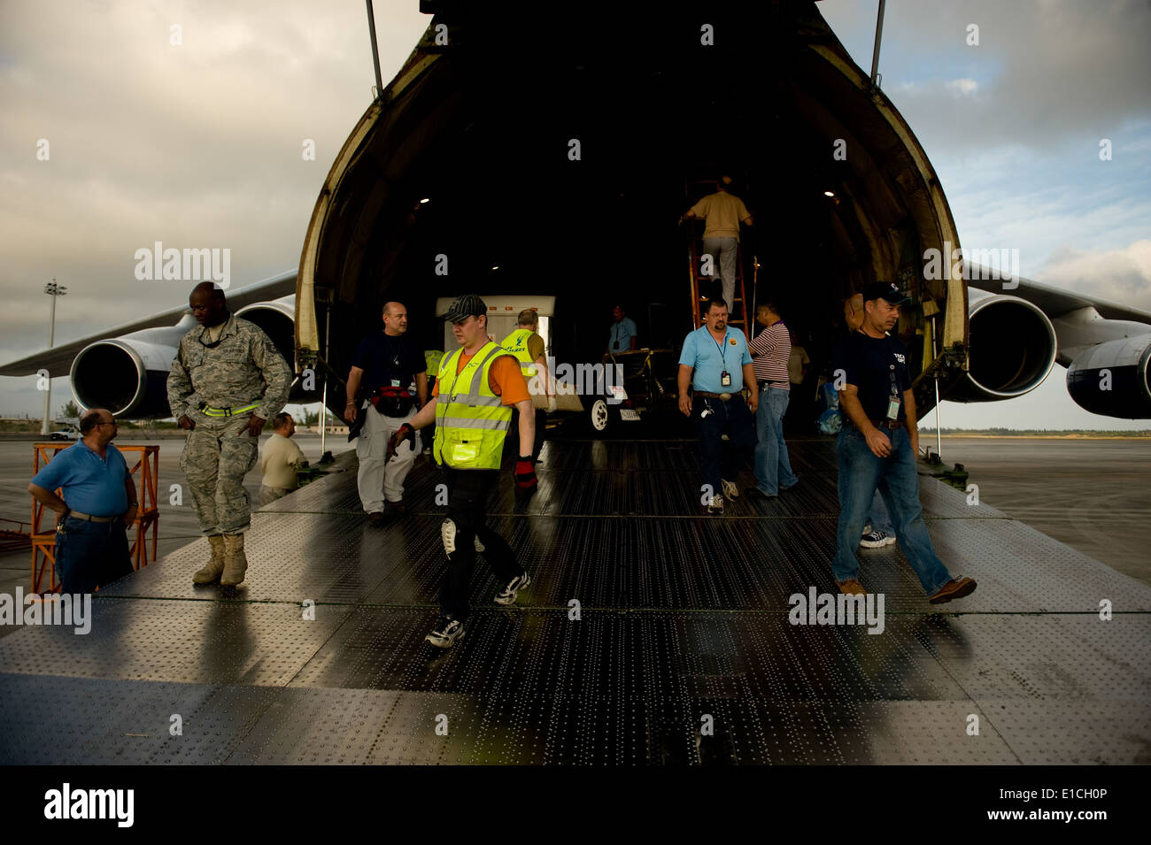 Mobilizing support hi-res stock photography and images - Alamy