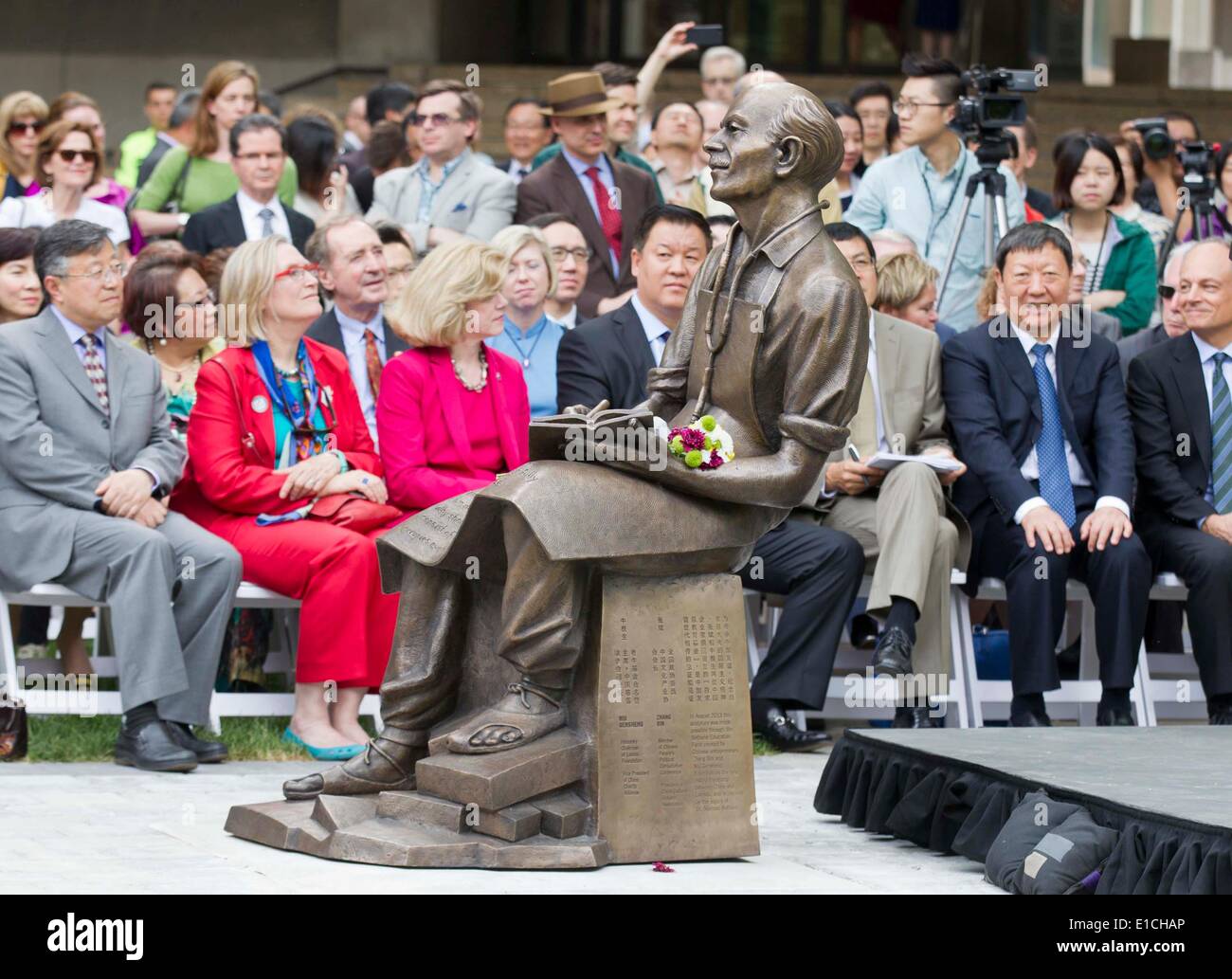Toronto, Canada. 30th May, 2014. Guests attend the unveiling ceremony ...