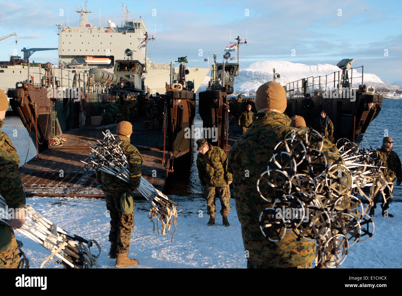Us army landing craft utility hi-res stock photography and images - Alamy