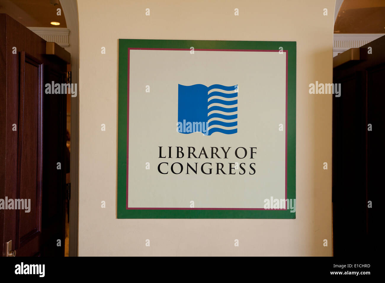 Library entrance sign hi-res stock photography and images - Alamy