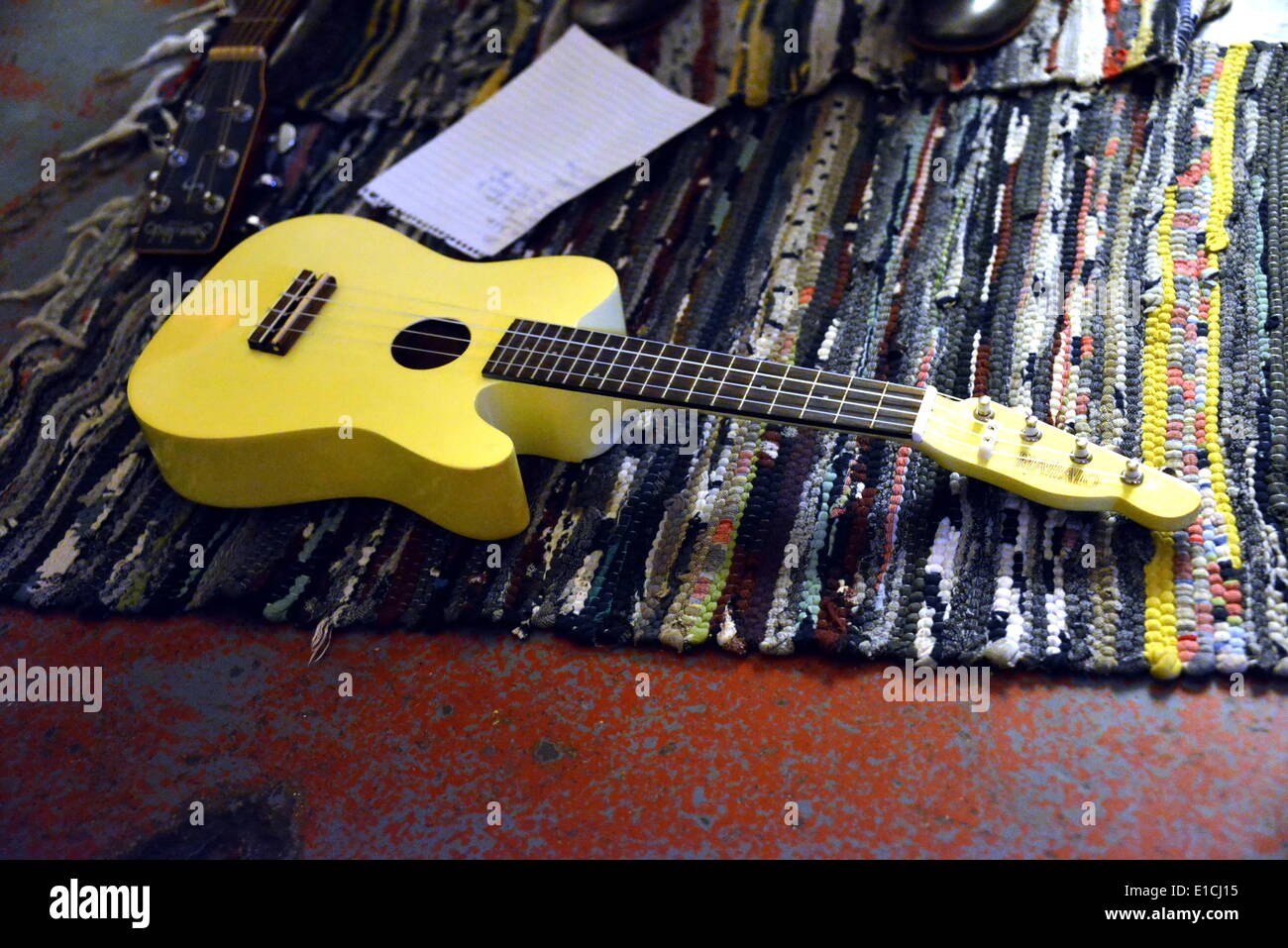 London, UK. 30th May 2014. Singer Lora Linhares-Marx preforms live for ...