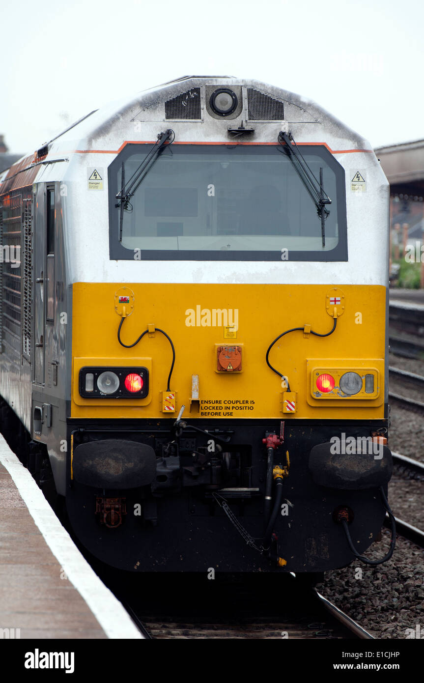 Chiltern Railways Mainline train Class 67 diesel locomotive, Leamington ...