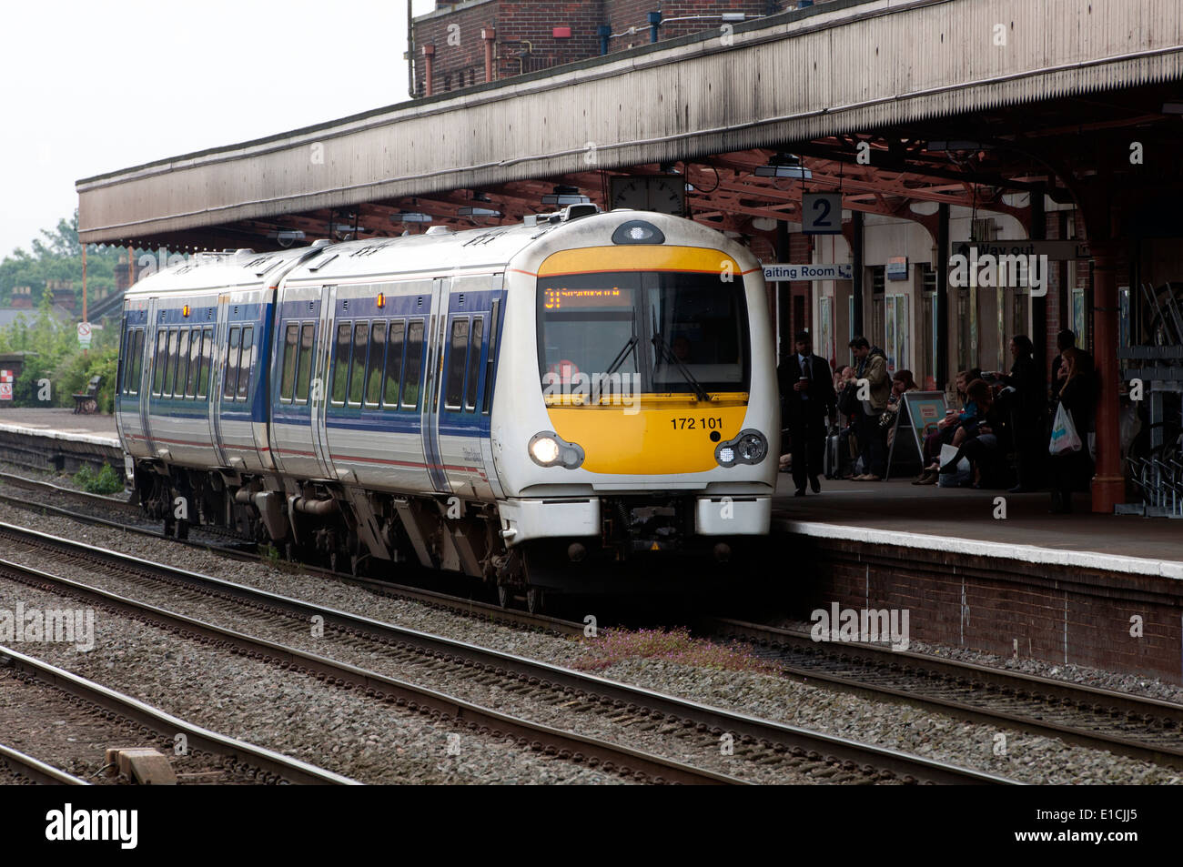 Chiltern Railways class 172 train at Leamington Spa station ...