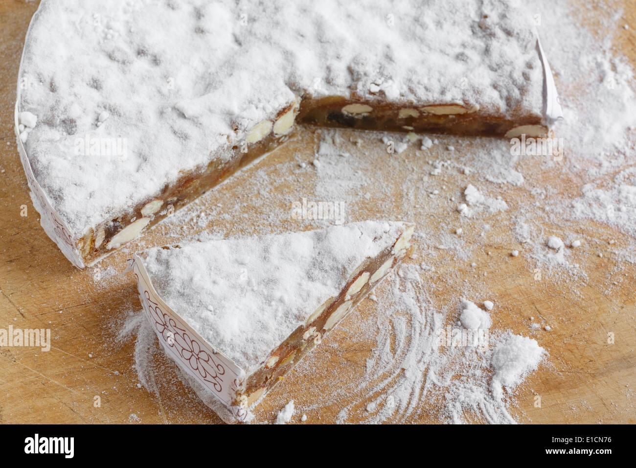 Panforte, the traditional cake of Siena, Italy Stock Photo - Alamy