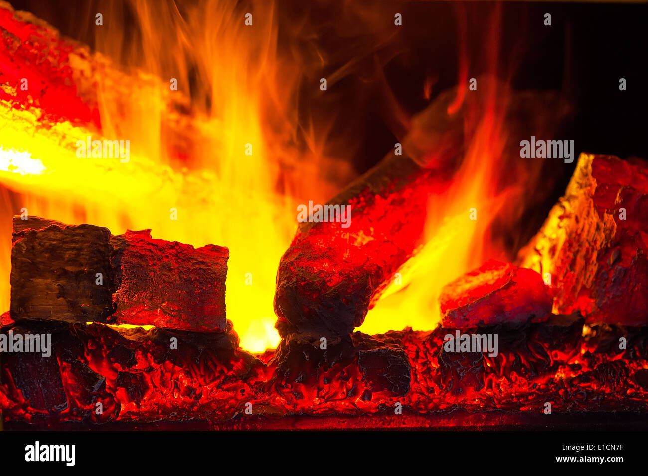 Image of burning logs hi-res stock photography and images - Alamy