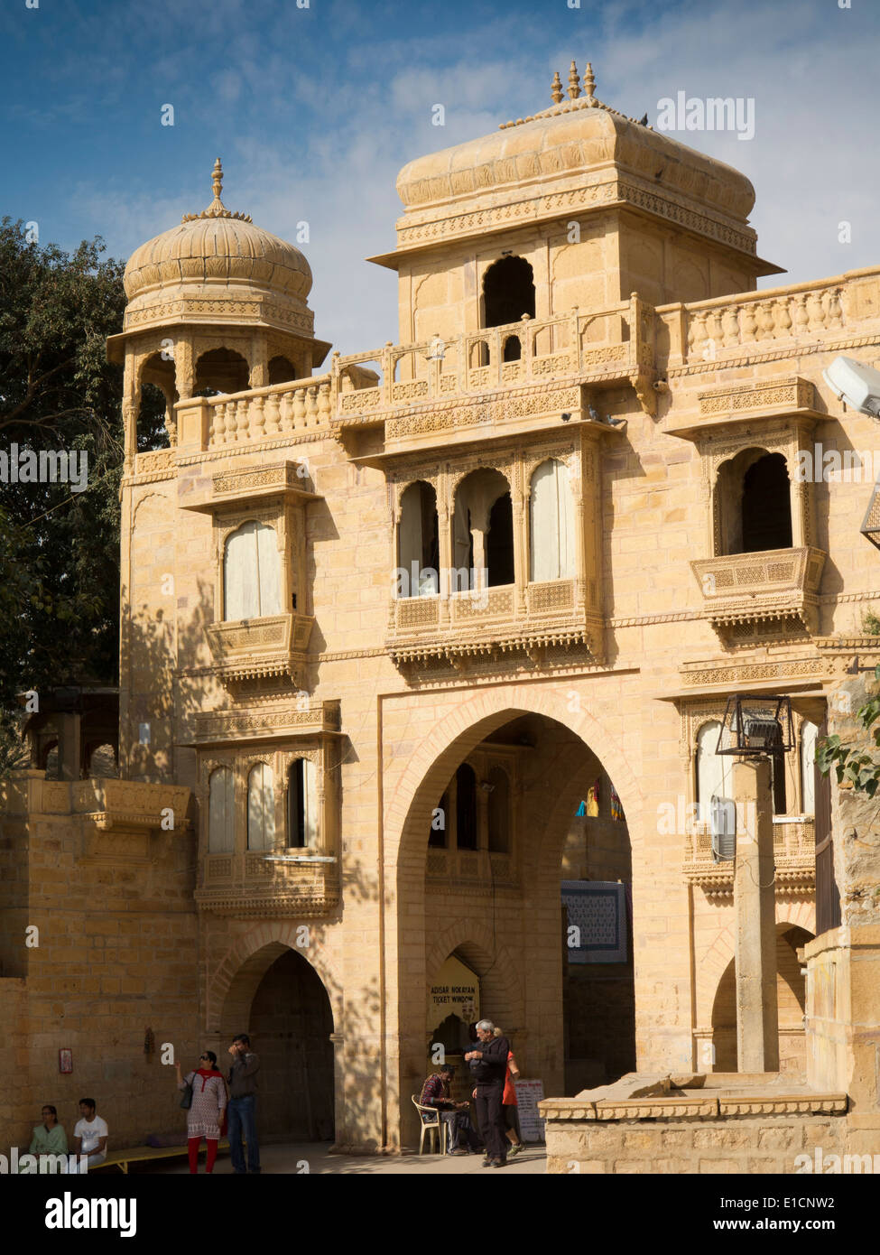 India, Rajasthan, Jaisalmer, Gadi Sagar, Tilon– ki-Pol Tilon’s gate ...