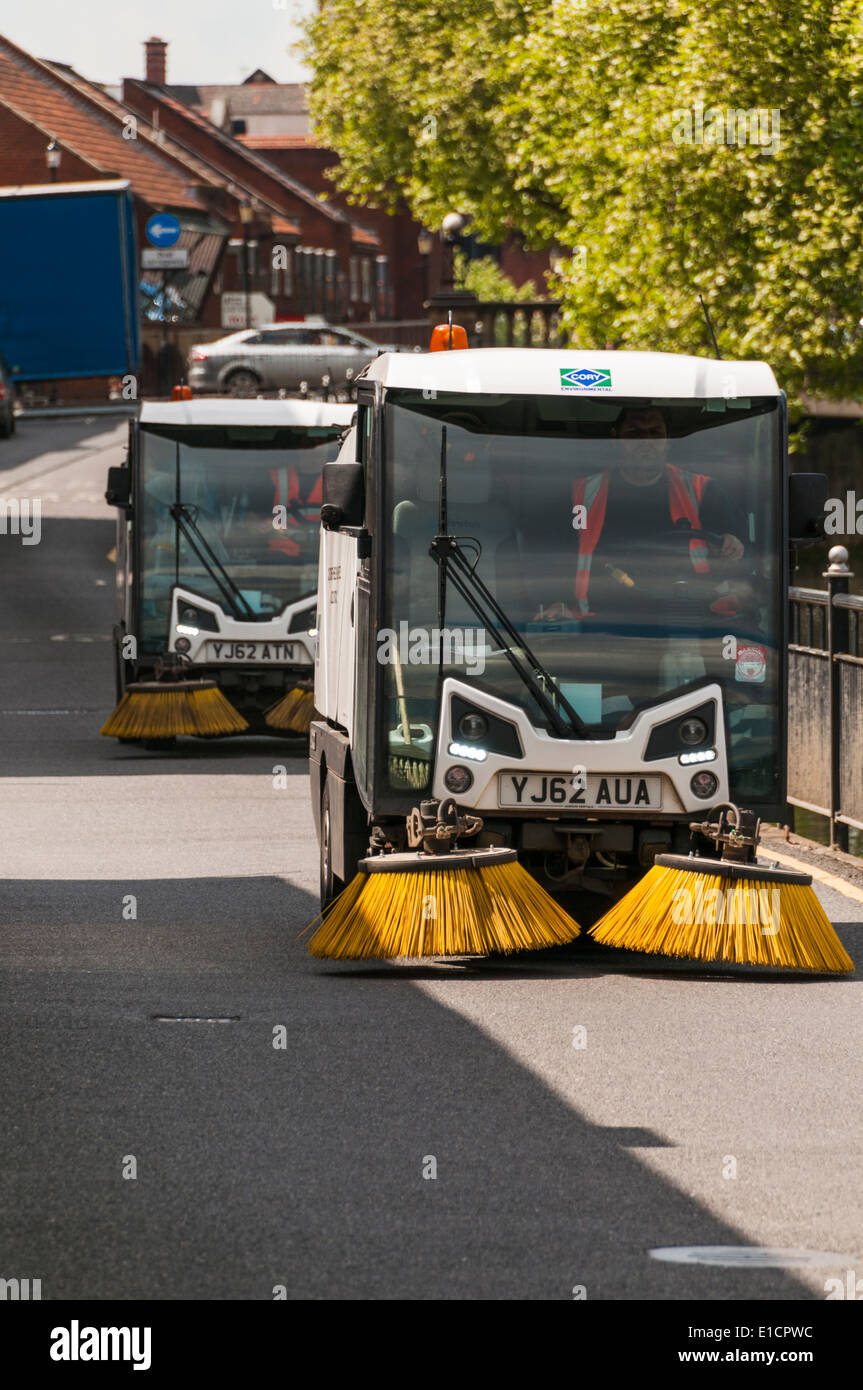 Small road sweeper hi-res stock photography and images - Alamy