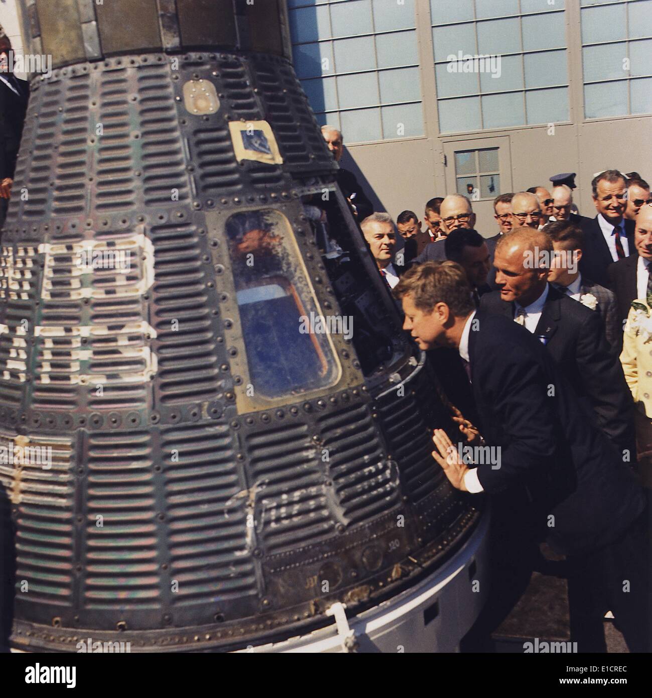 President Kennedy inspects interior of Friendship 7, the Project ...