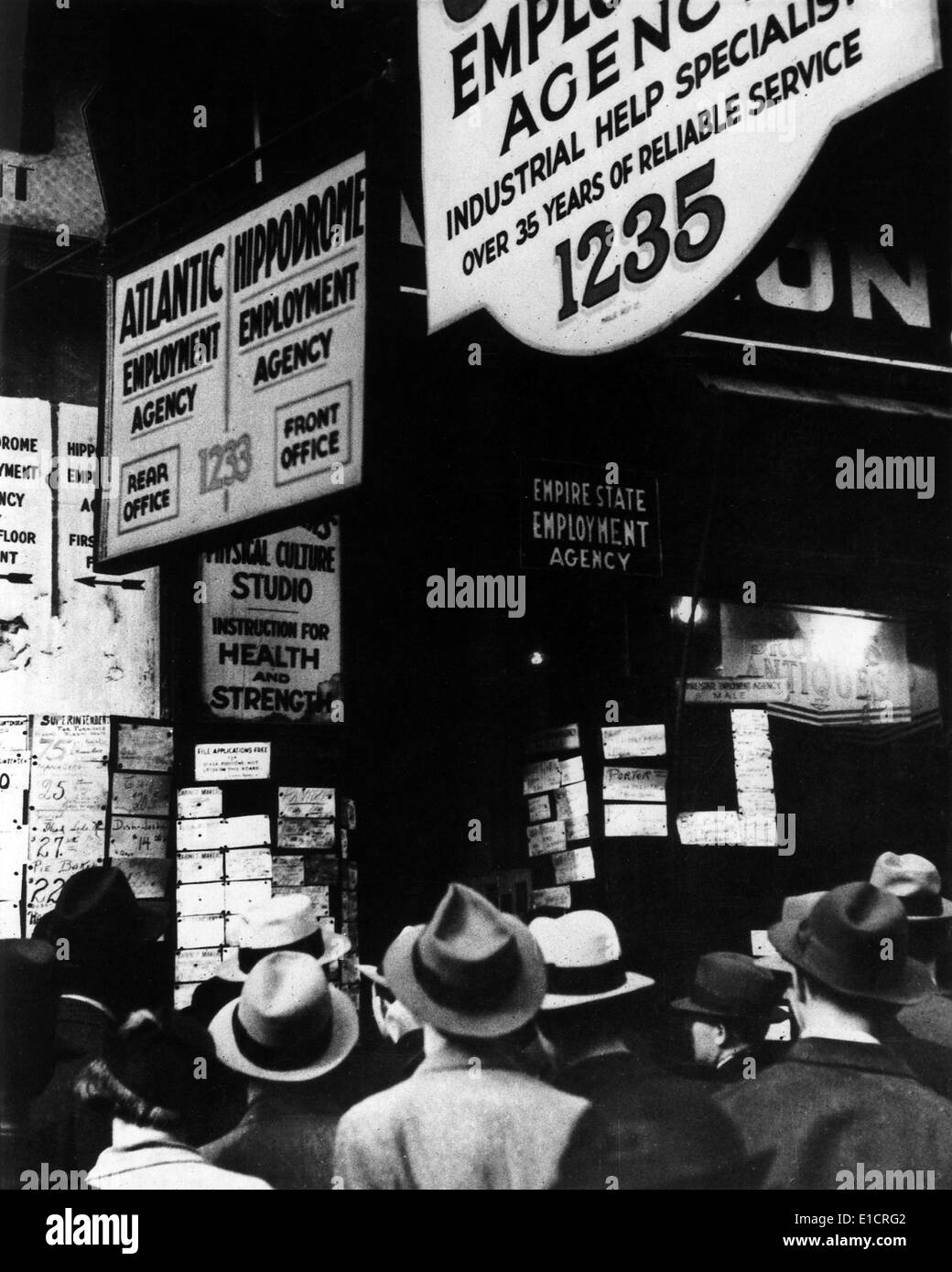 1930s fashion men hi-res stock photography and images - Alamy