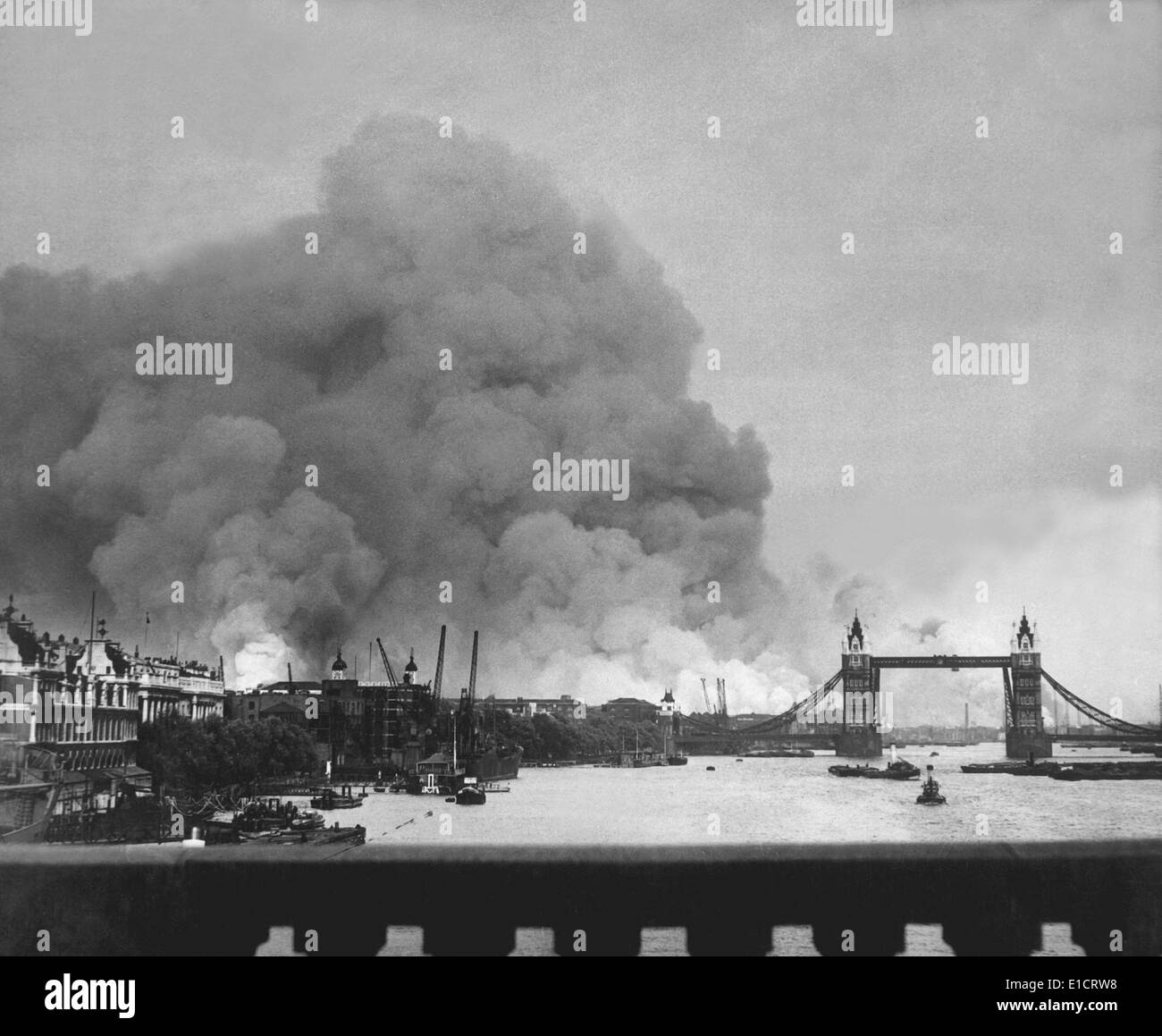 The first mass German air raid on London, during World War 2. Tower ...