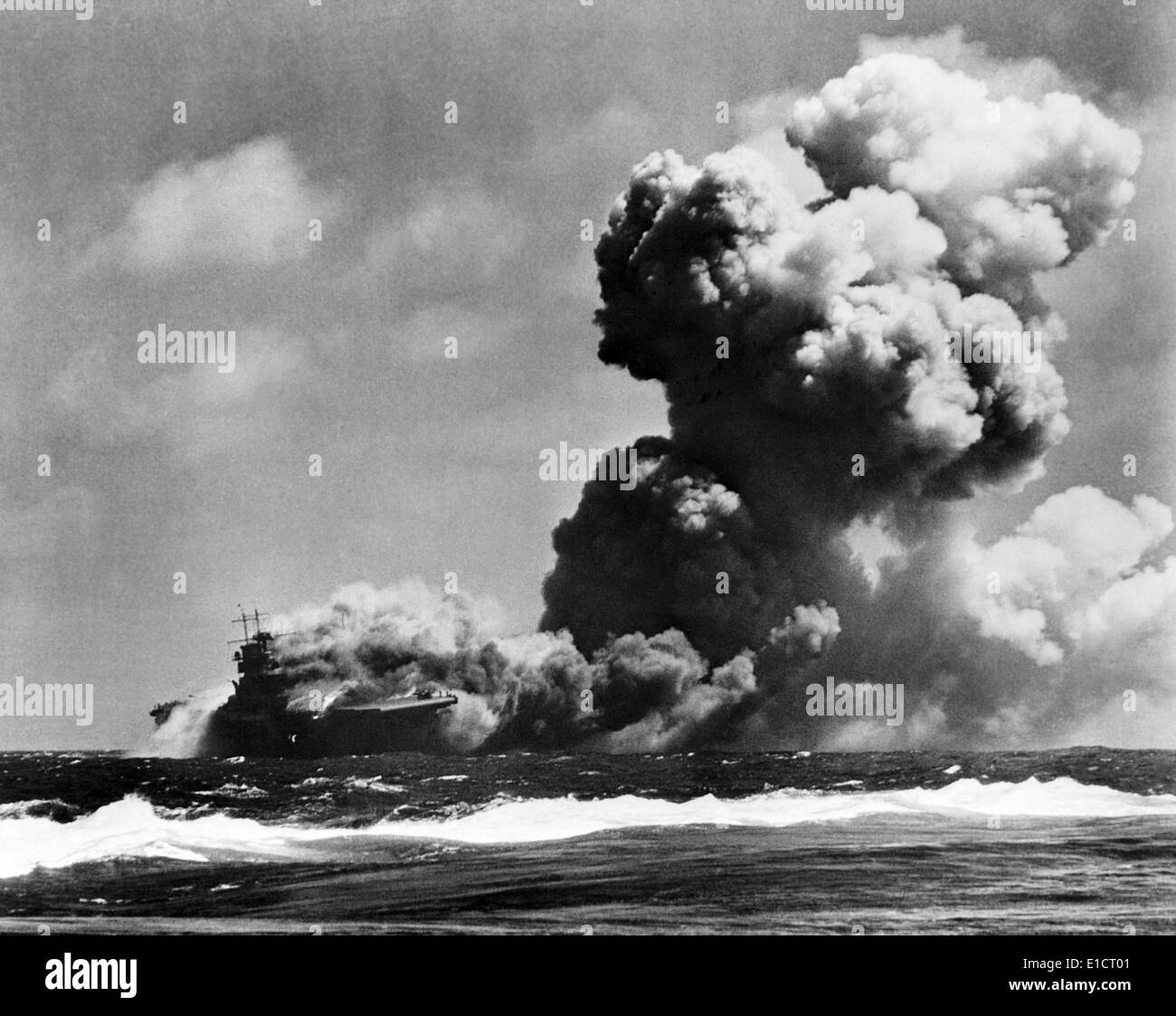 Torpedoes ww2 hi-res stock photography and images - Alamy