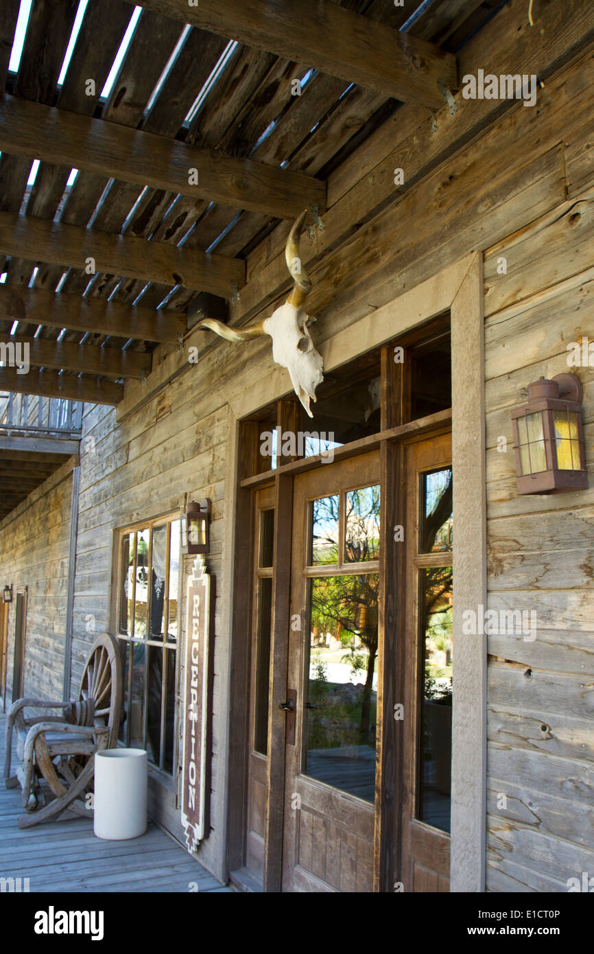 Old wild west hotel High Resolution Stock Photography and Images - Alamy