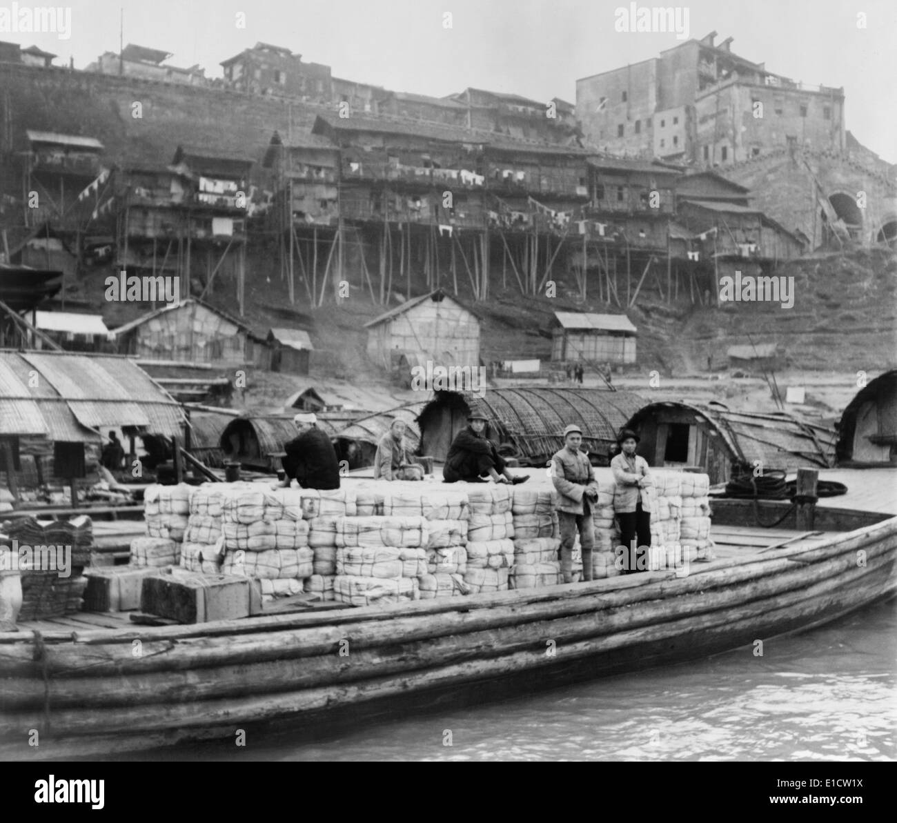 China in 1940s hi-res stock photography and images - Alamy