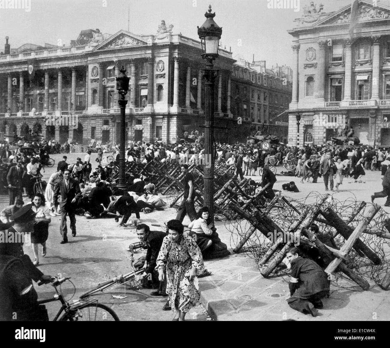 Ww2 german soldiers paris parades hi-res stock photography and images ...