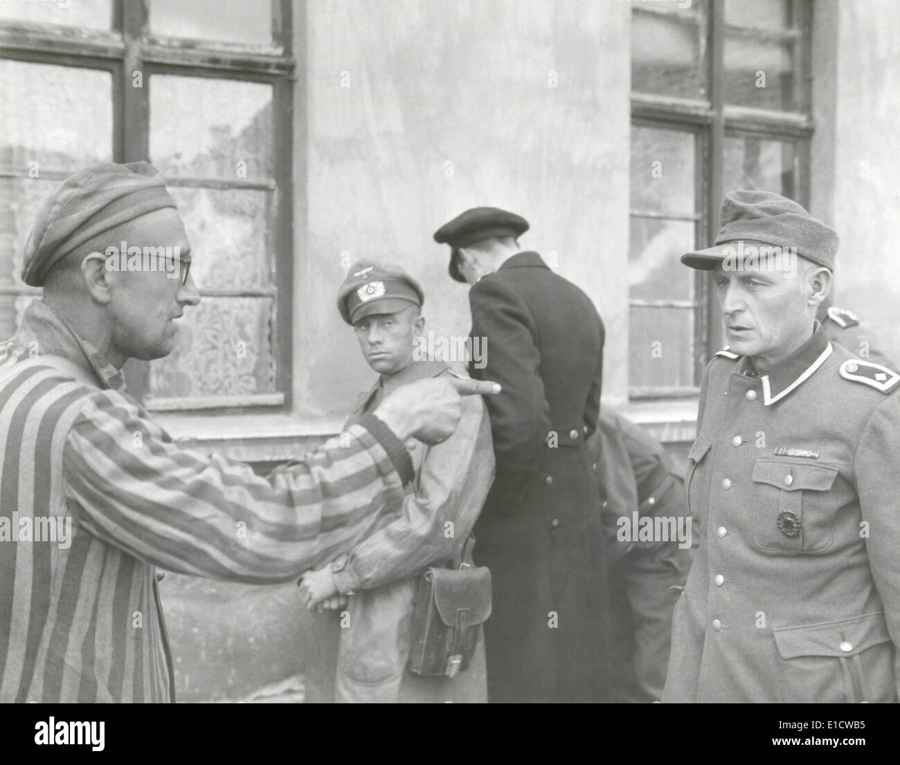 Nazi guards hi-res stock photography and images - Alamy