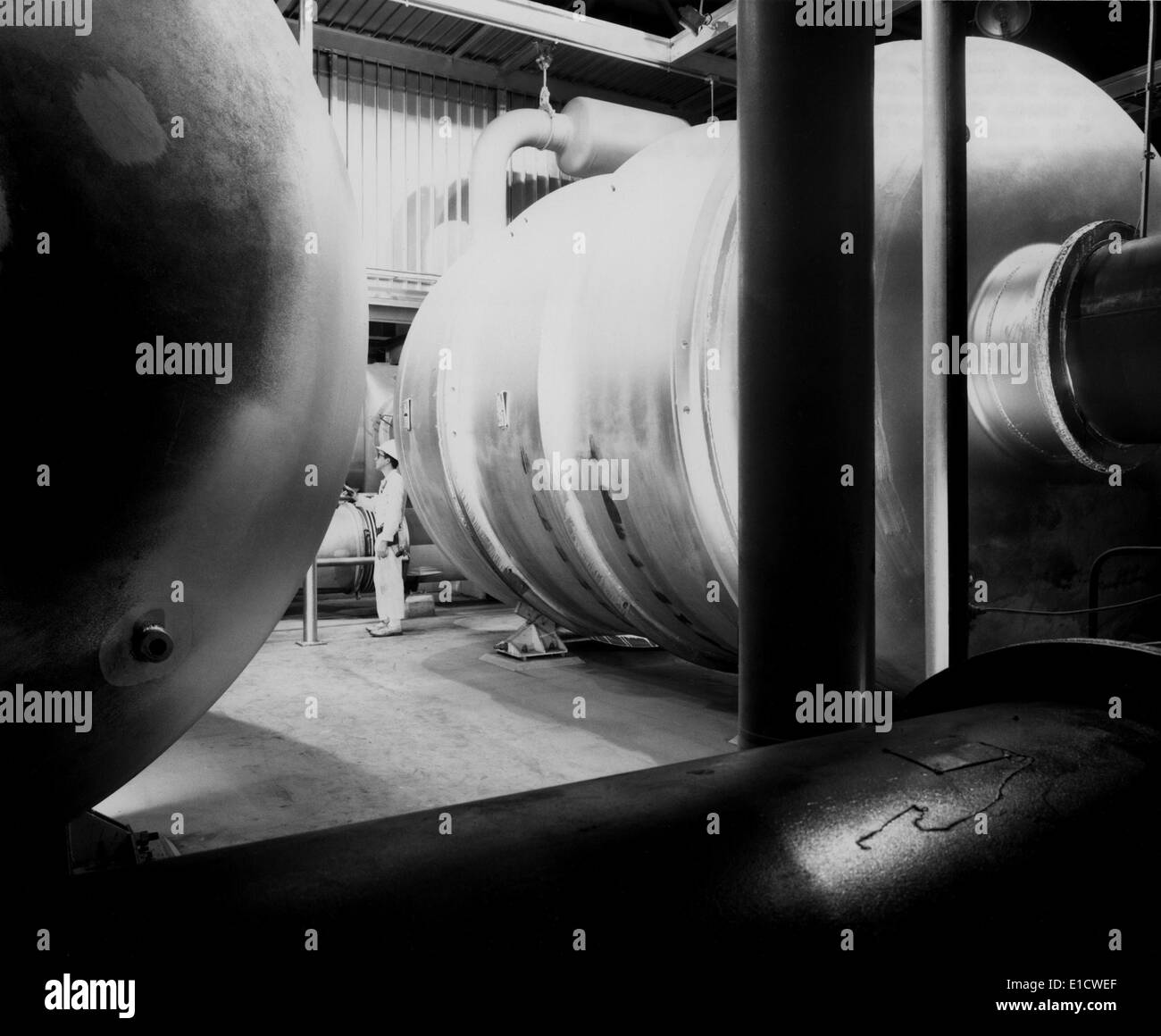 Gaseous diffusion hi-res stock photography and images - Alamy