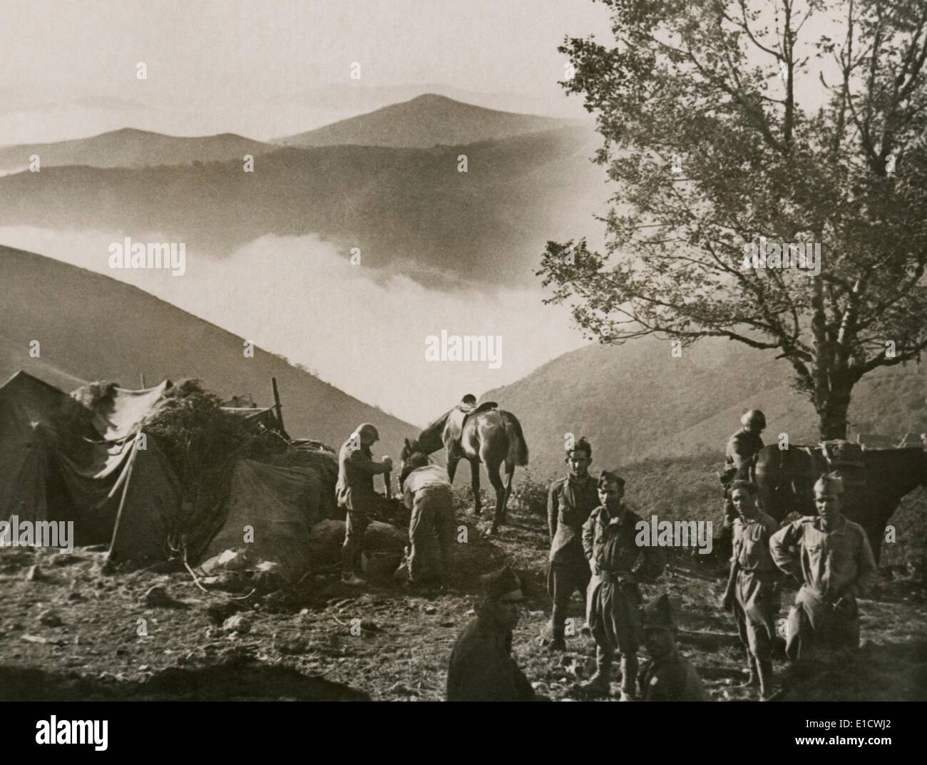 Spanish republican troops hi-res stock photography and images - Alamy