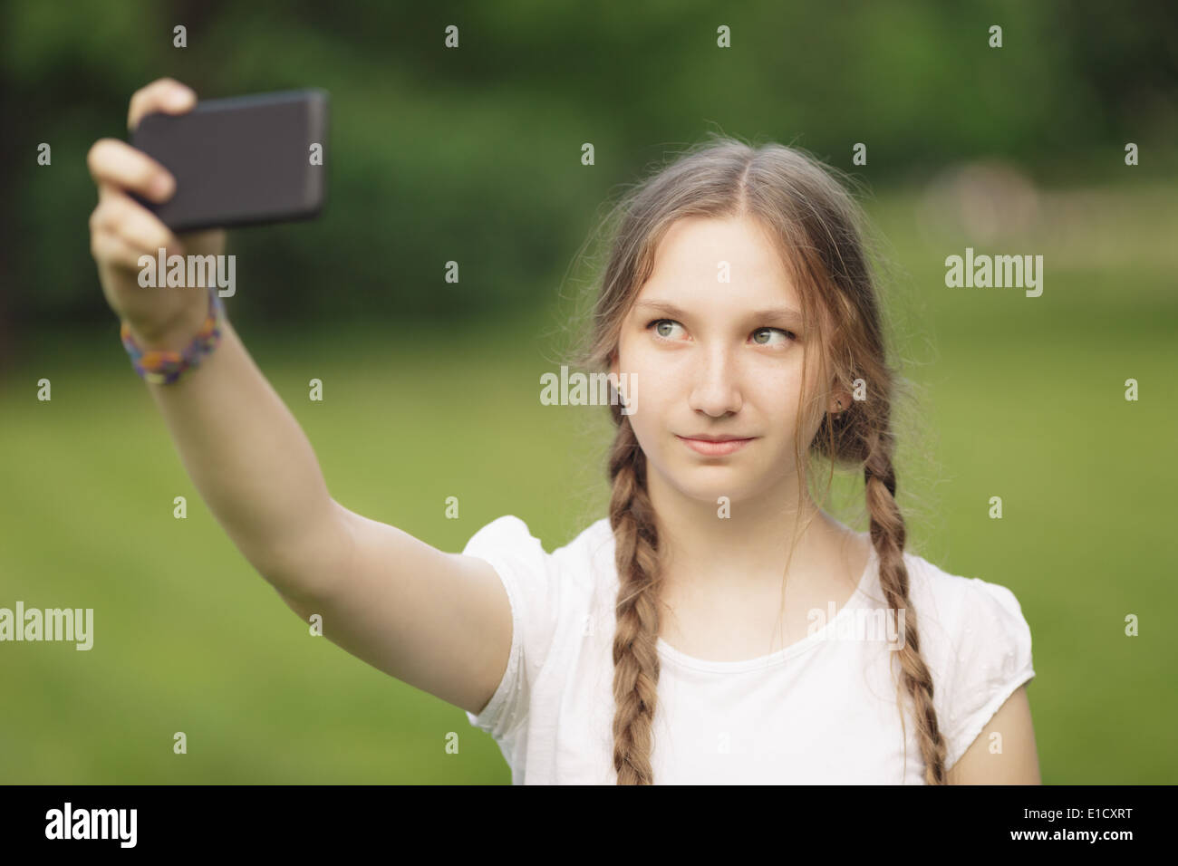 Teenage girl selfie hi-res stock photography and images - Alamy