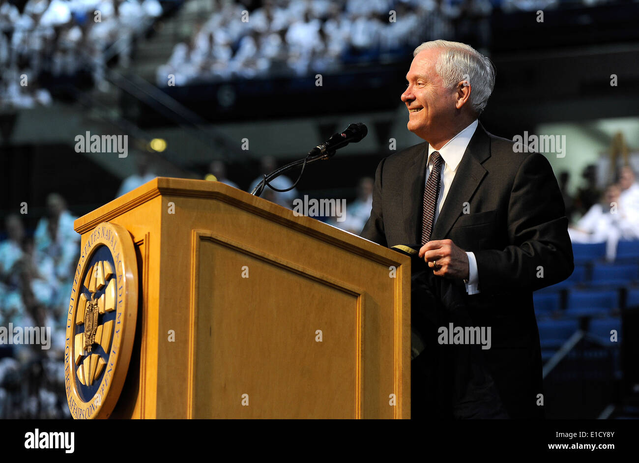 Robert gates speech hi-res stock photography and images - Alamy