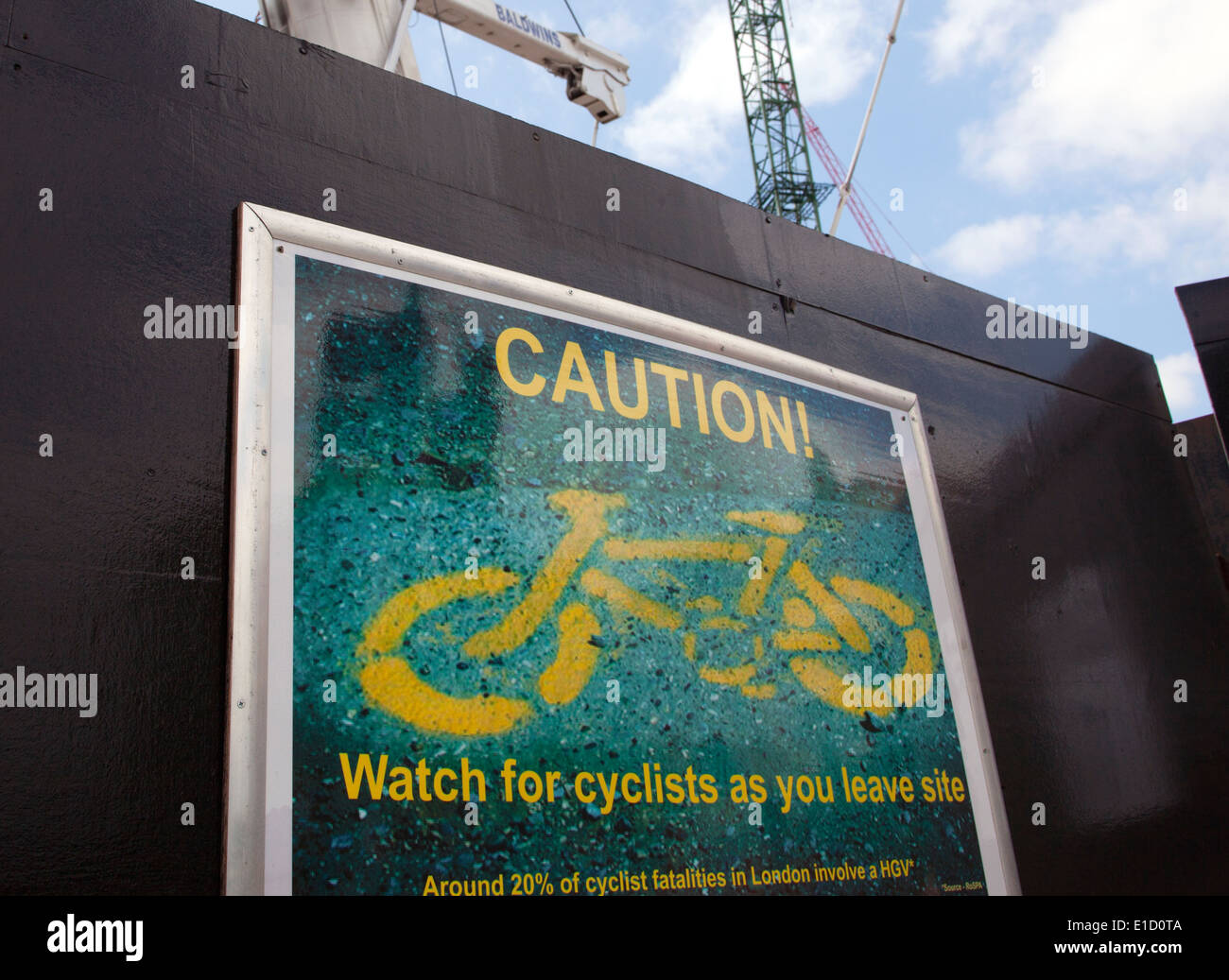 Safety warning sign hgv drivers hi-res stock photography and images - Alamy