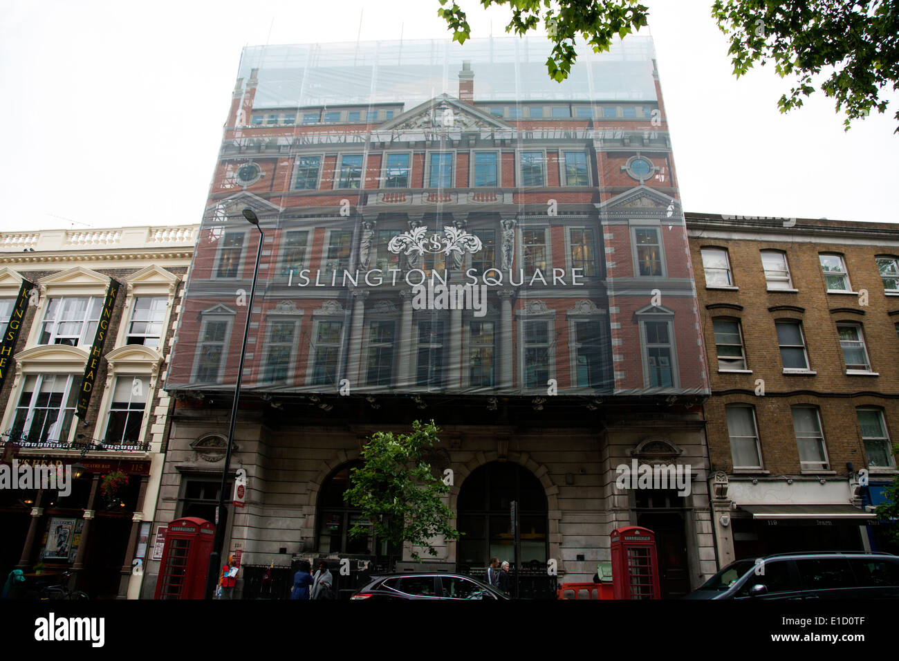 Islington square hi-res stock photography and images - Alamy