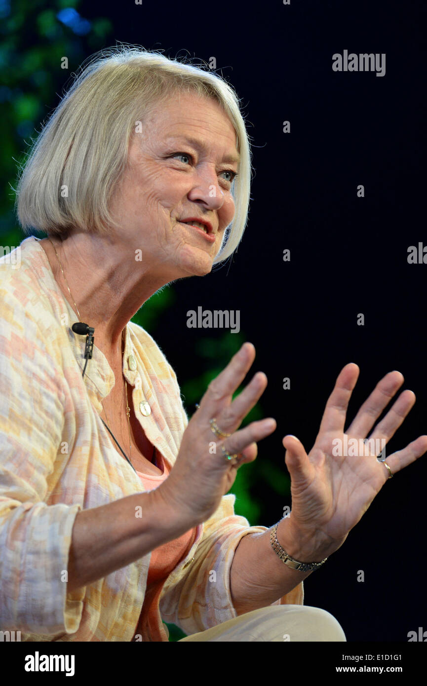Bbc reporter kate adie hi-res stock photography and images - Alamy