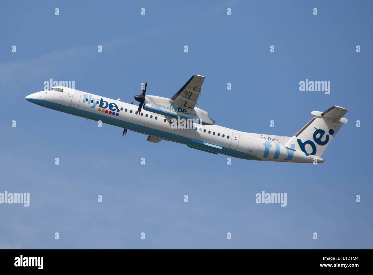 Bombardier dash 8 q400 hi-res stock photography and images - Alamy