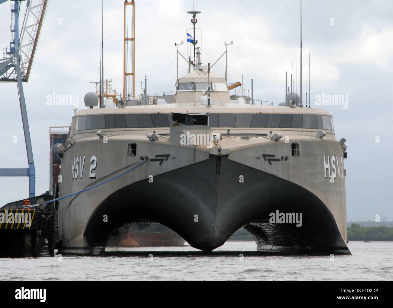 High speed vessel swift hsv 2 moors in corinto hi-res stock photography ...