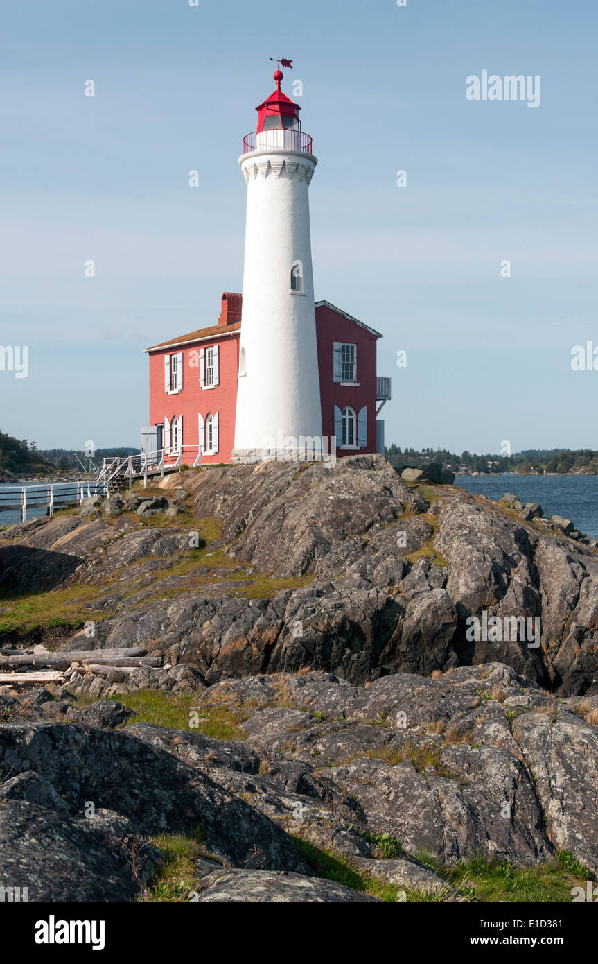 British columbia canada lighthouse hi-res stock photography and images ...