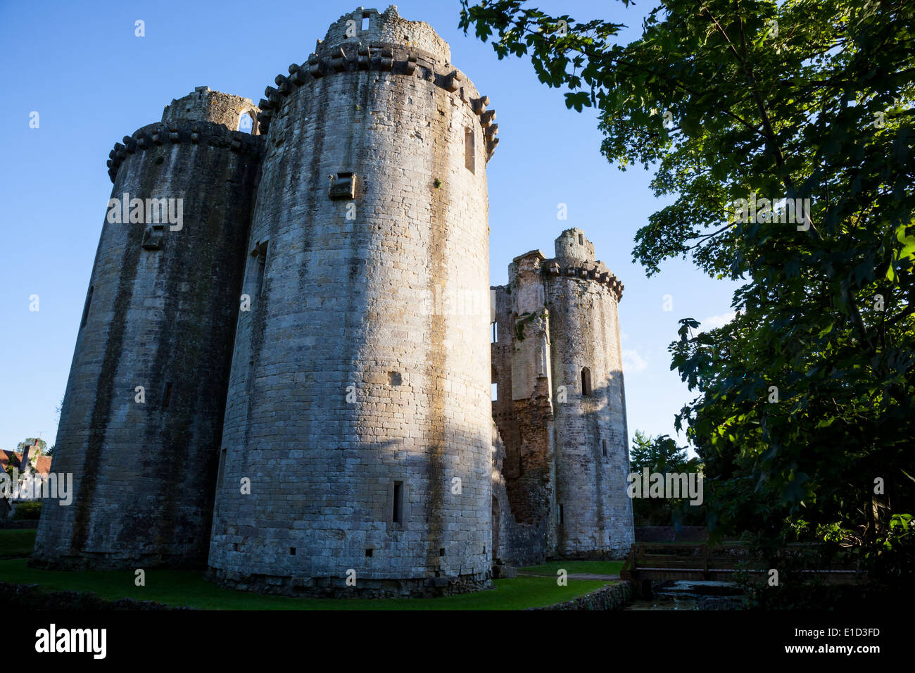Nunney frome hi-res stock photography and images - Alamy