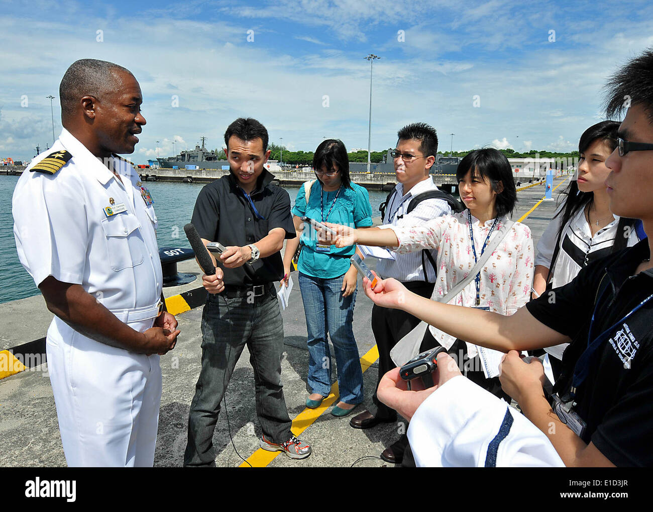 Commodore of the us navy hi-res stock photography and images - Alamy
