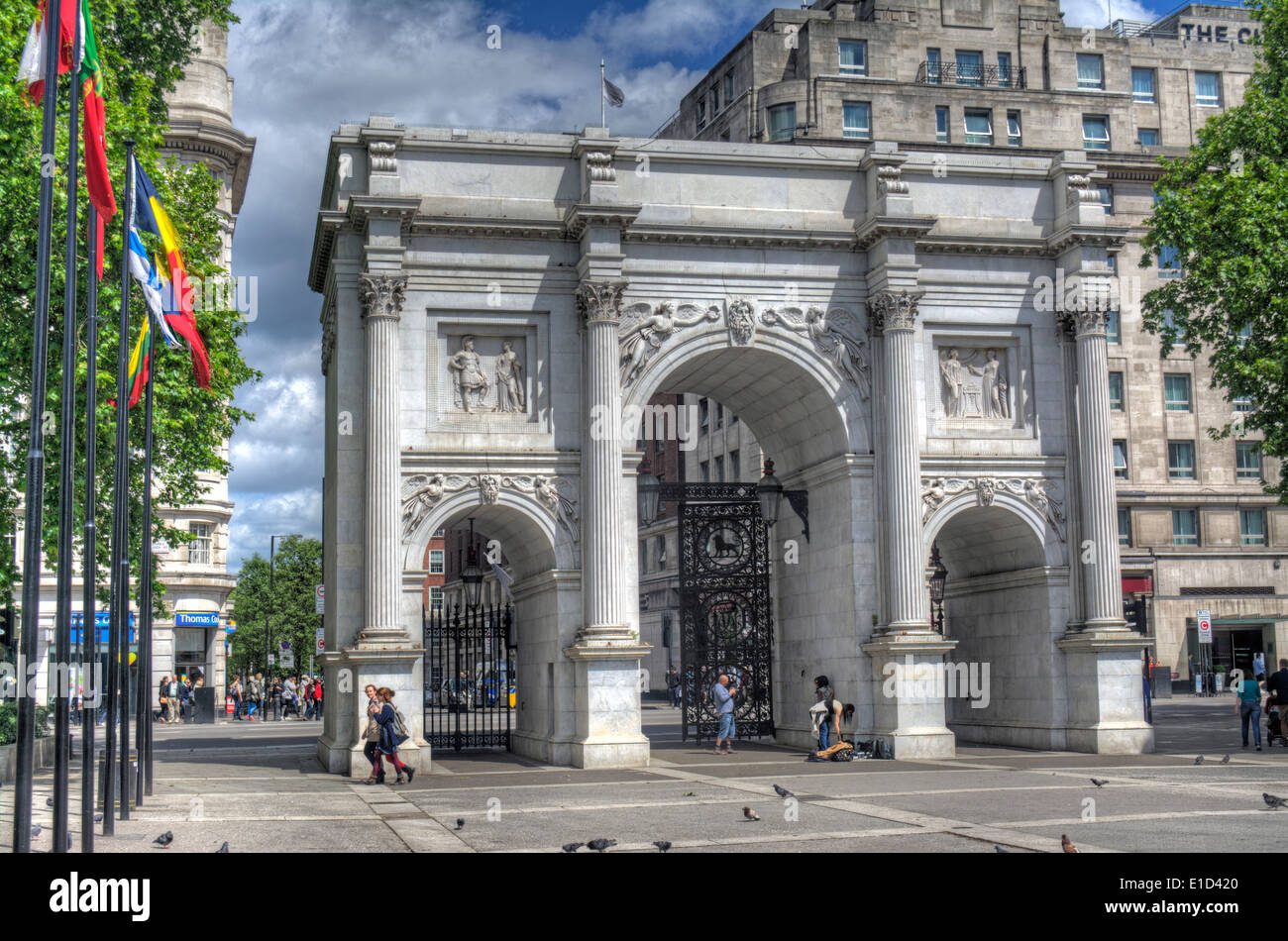 Marble triumphal arch hi-res stock photography and images - Alamy