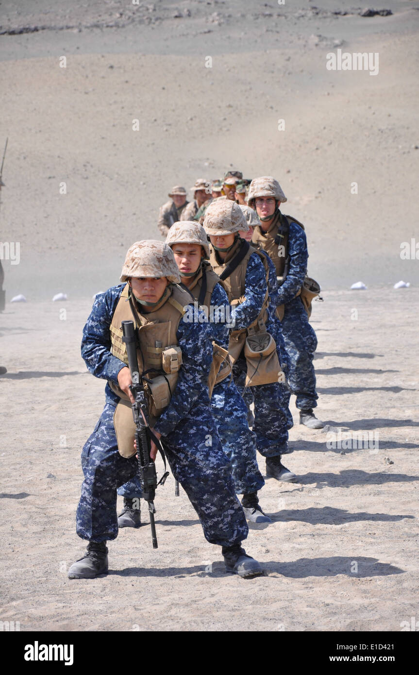 Along with peruvian soldiers hi-res stock photography and images - Alamy