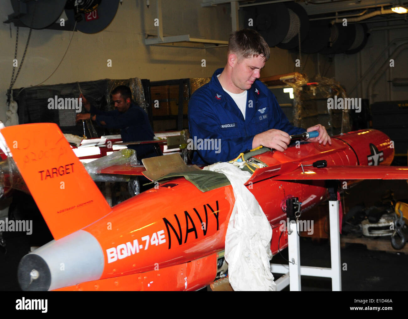 Cfao u s navy aviation support equipment technician 2nd class daniel hi ...