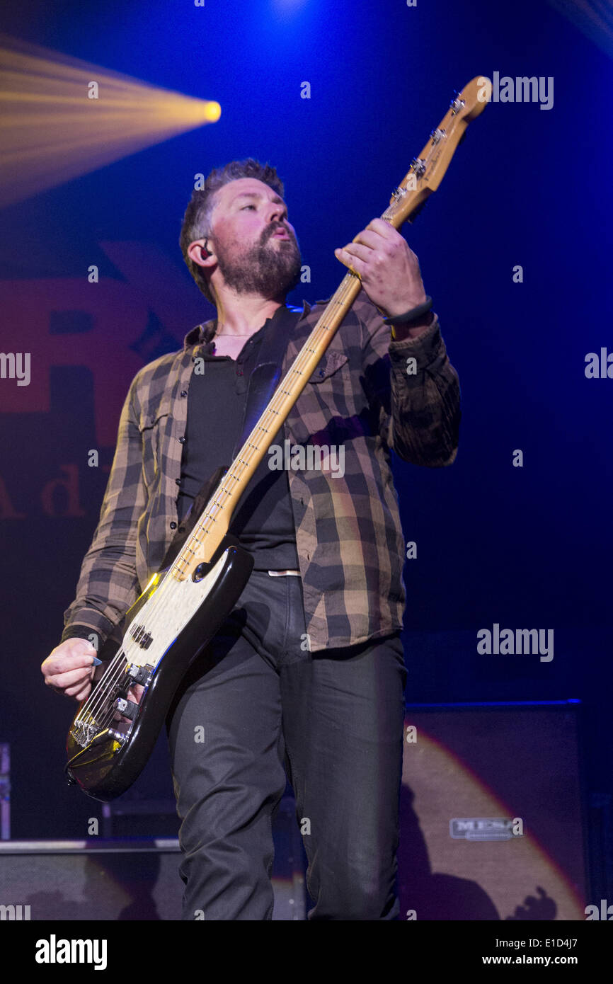 Theory of a deadman hi-res stock photography and images - Alamy