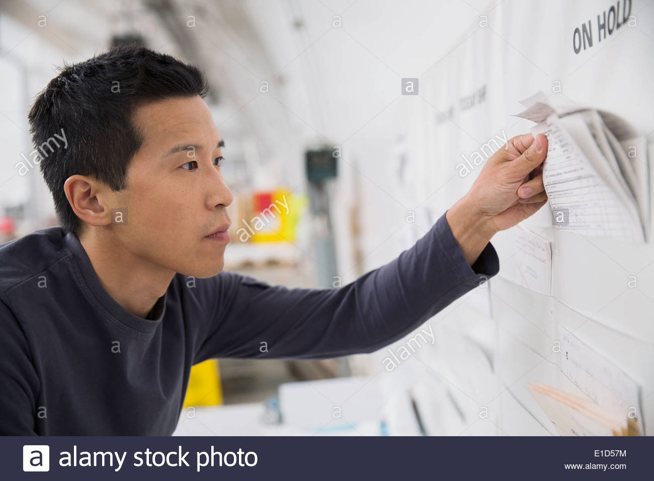 Chinese manufacturing hi-res stock photography and images - Alamy