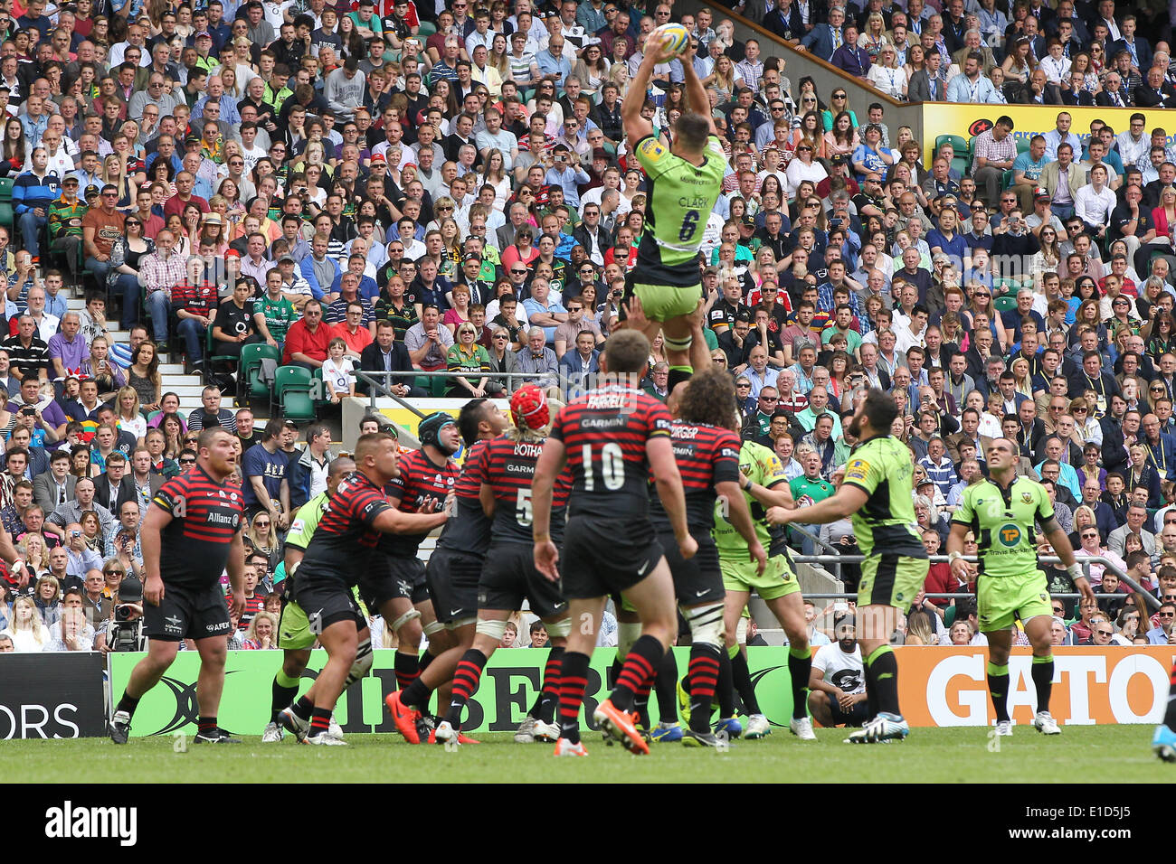 Calum clark of saracens hi-res stock photography and images - Alamy