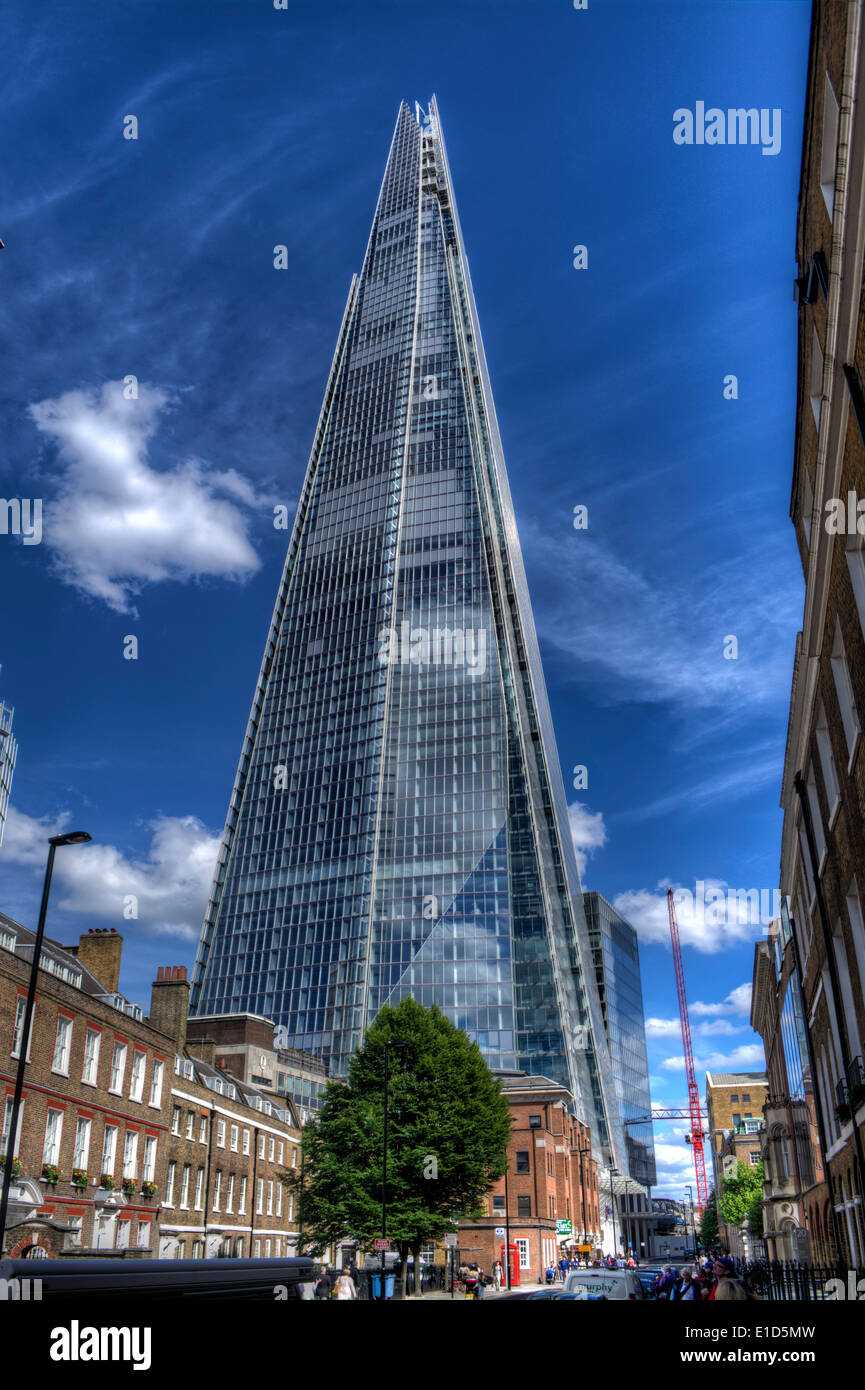 Glass shard hi-res stock photography and images - Alamy