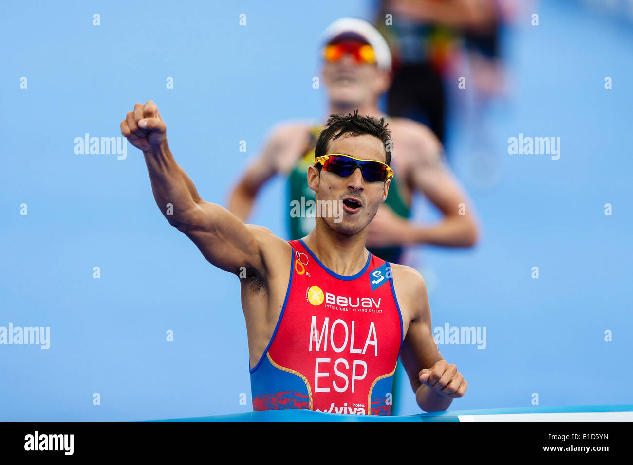 London, UK. 31st May, 2014. Mario MOLA (ESP) celebrates winning the ITU ...