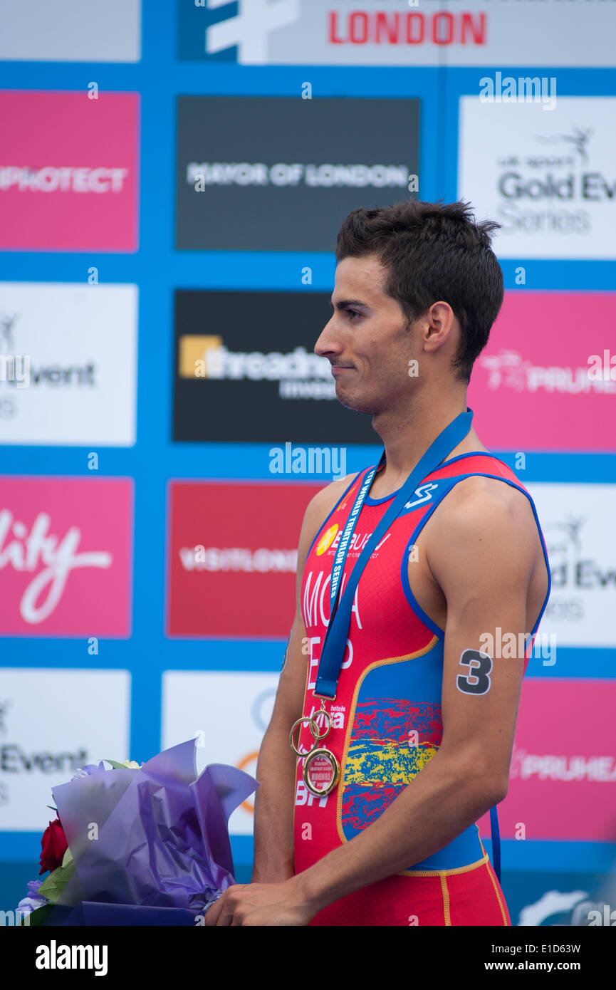 Hyde Park, London UK. 31st May 2014. Triathlete Mario Mola (ESP) 1st ...
