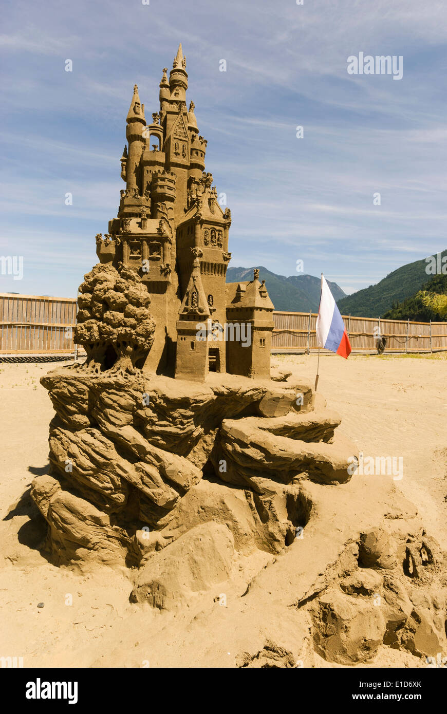Sand castle sculptures hi-res stock photography and images - Alamy