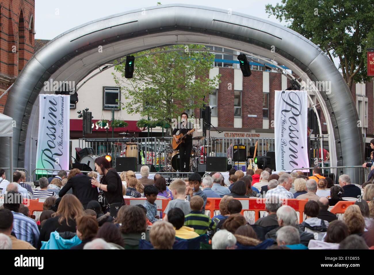 Australian Anthony Snape performing at the Wokingham International ...