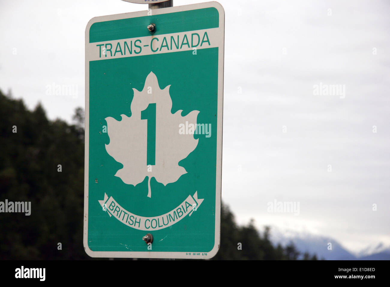Highway sign trans canada highway hi-res stock photography and images ...