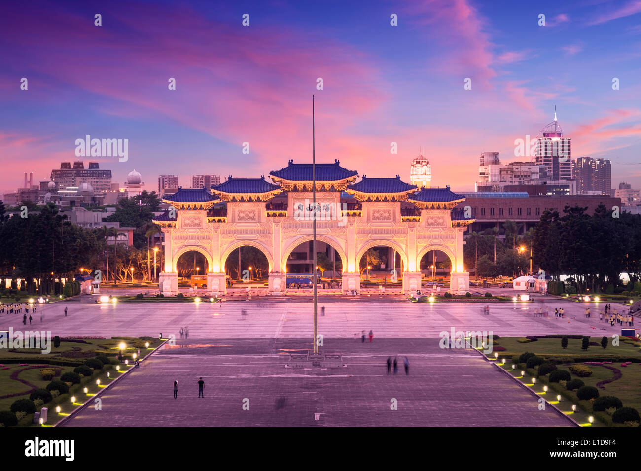 Liberty square arch taipei hi-res stock photography and images - Alamy