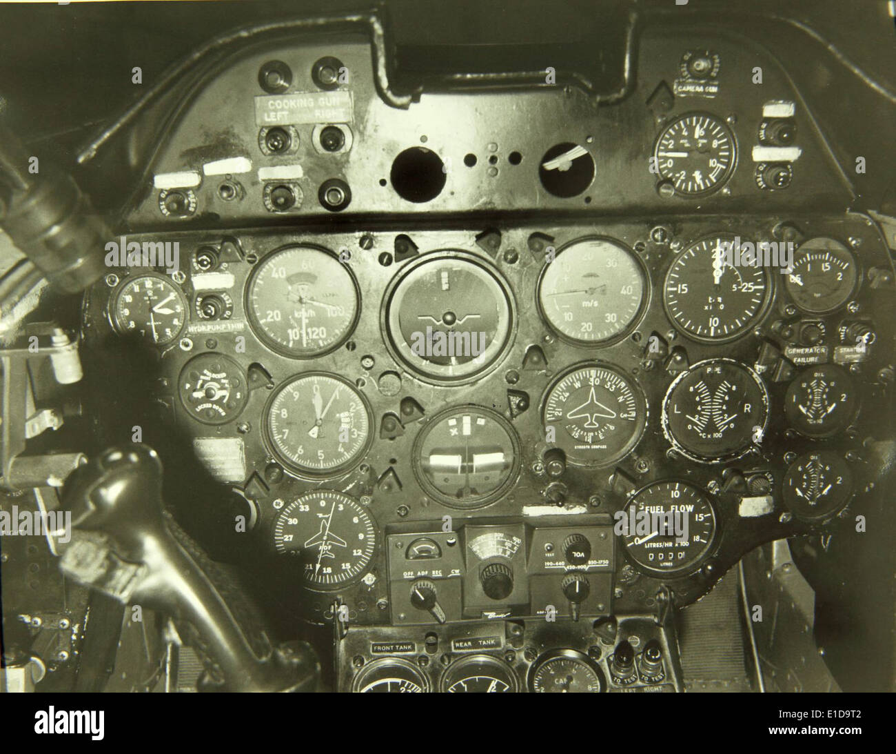 The Hispano Aviación HA-200 Saeta is a Spanish-built light jet trainer ...