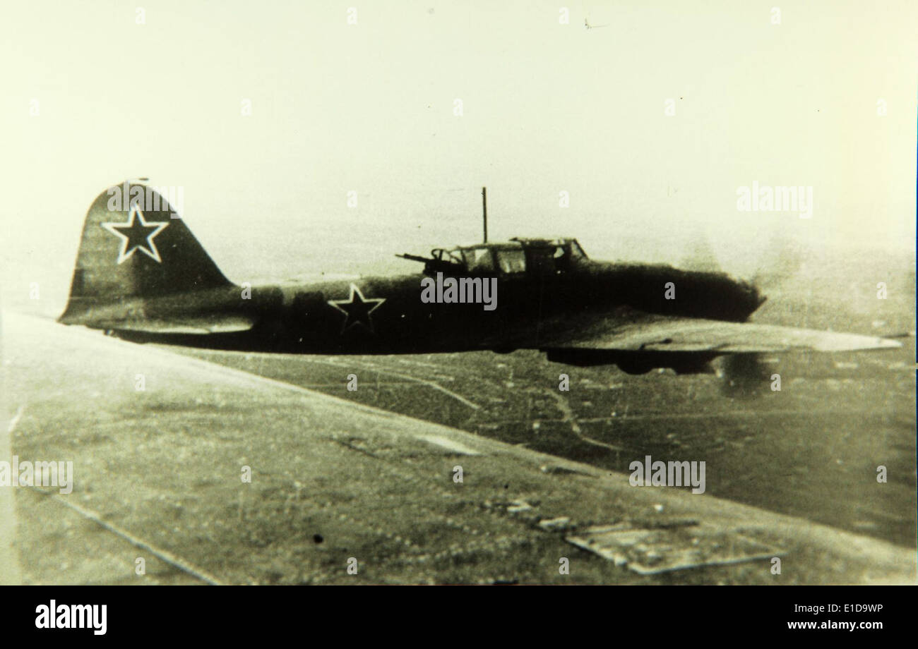 Ilyushin il 2 hi-res stock photography and images - Alamy